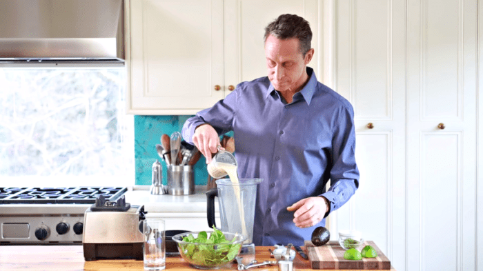 What is Dr. Hyman Cooking Today? Discover His Easiest, Healthiest Fall